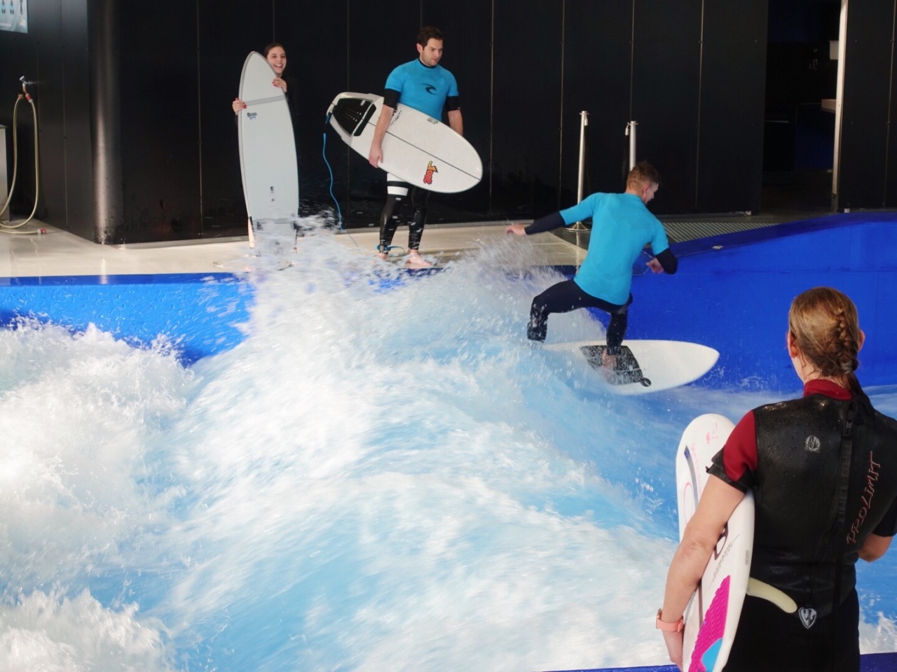 Surfing Jochen Schweizer Arena | kollekkt