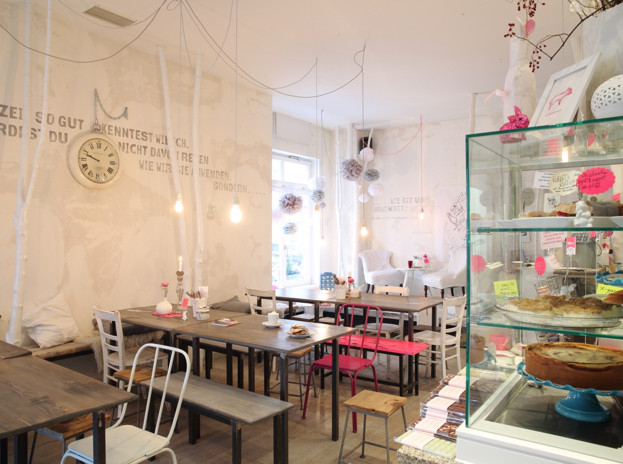 White Rabbit's Room | kollekkt