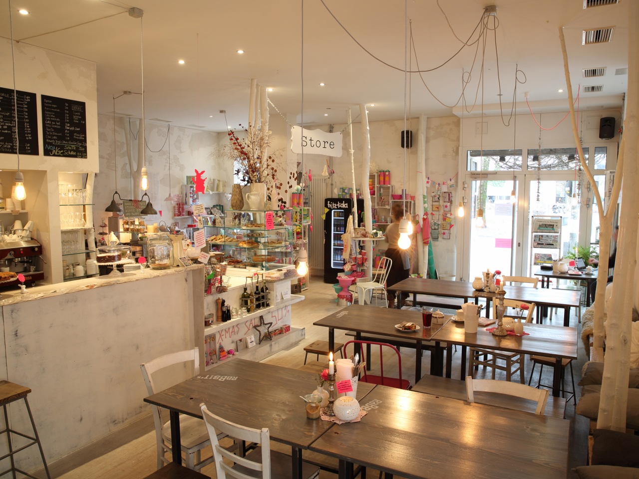 White Rabbit's Room | kollekkt